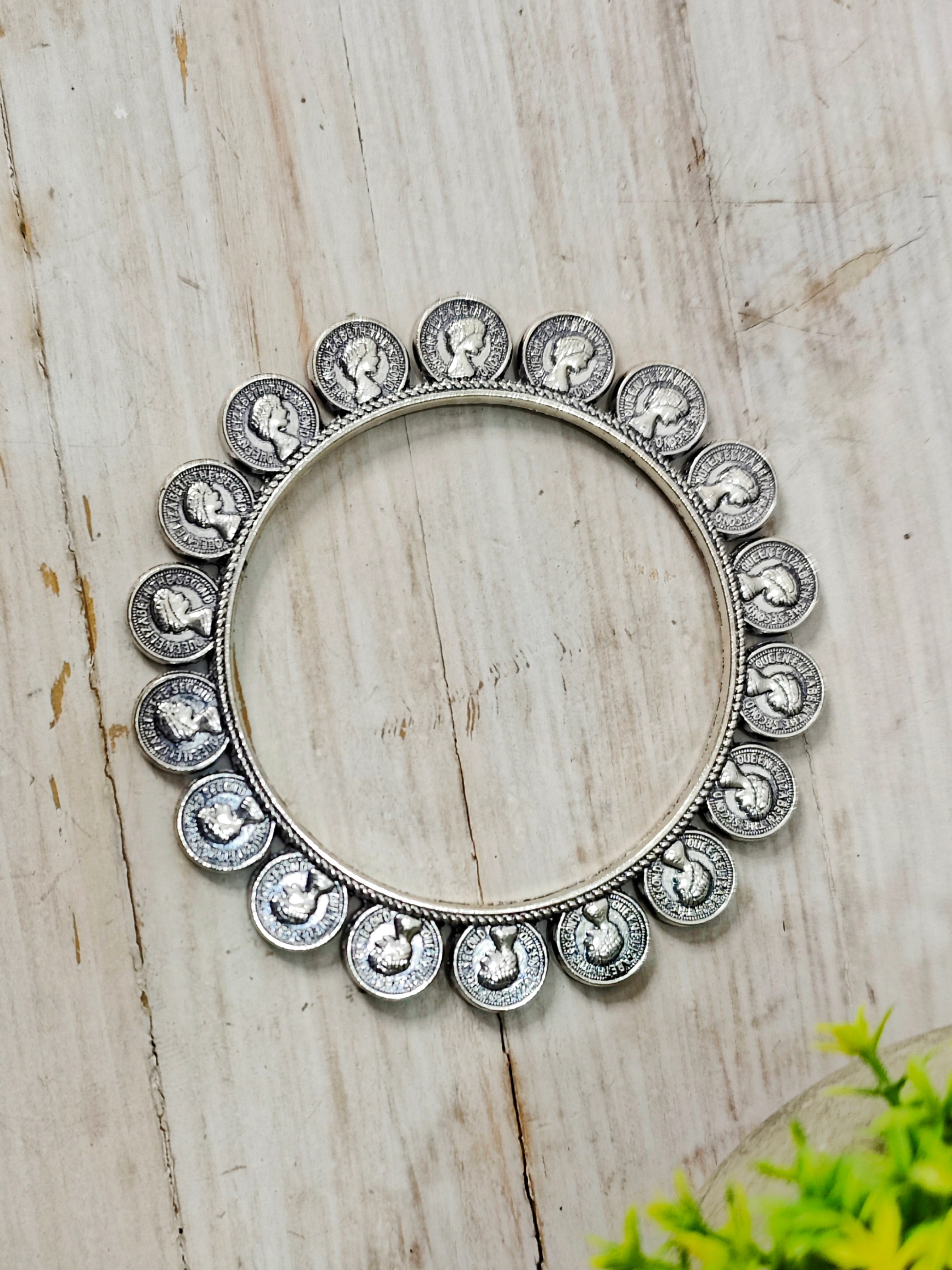 Queen Kada from Mrigaya by Nandini for Office & Traditional Look___1 B